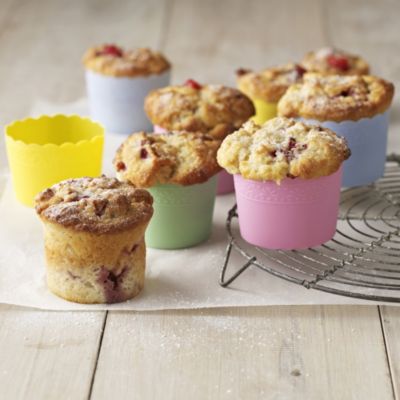 8 Scalloped Muffin Cases | Lakeland