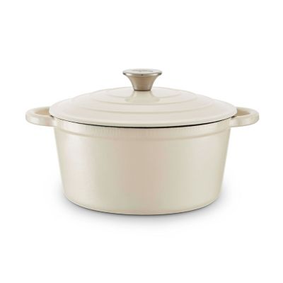 24cm Round Cast Iron Casserole Dish | Lakeland