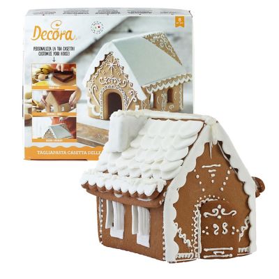 Decora 8-Piece Gingerbread House Cutter Set | Lakeland