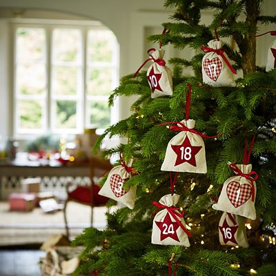 Fillable Advent Garland | Lakeland