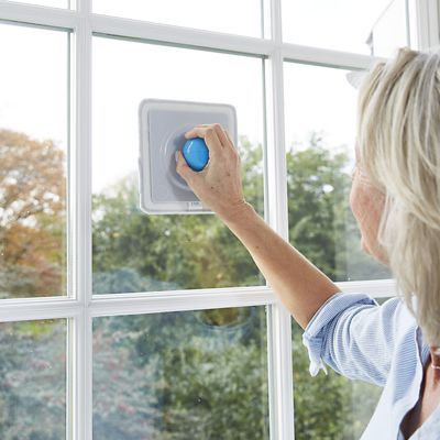 Duop Small Handheld Mop with Microfibre Pad | Lakeland