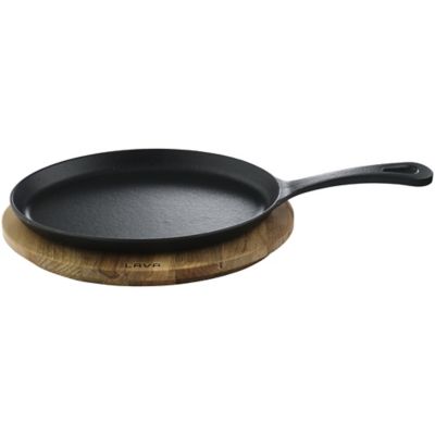 Oval Cast Iron Sizzle Pan | Lakeland