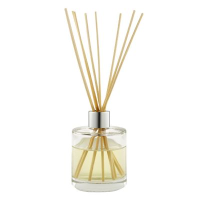 Lakeland Christmas Reed Diffuser | Lakeland